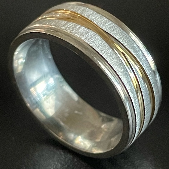 Jewelry | S925 And Gold Infinity Ring Size 8 | Poshmark